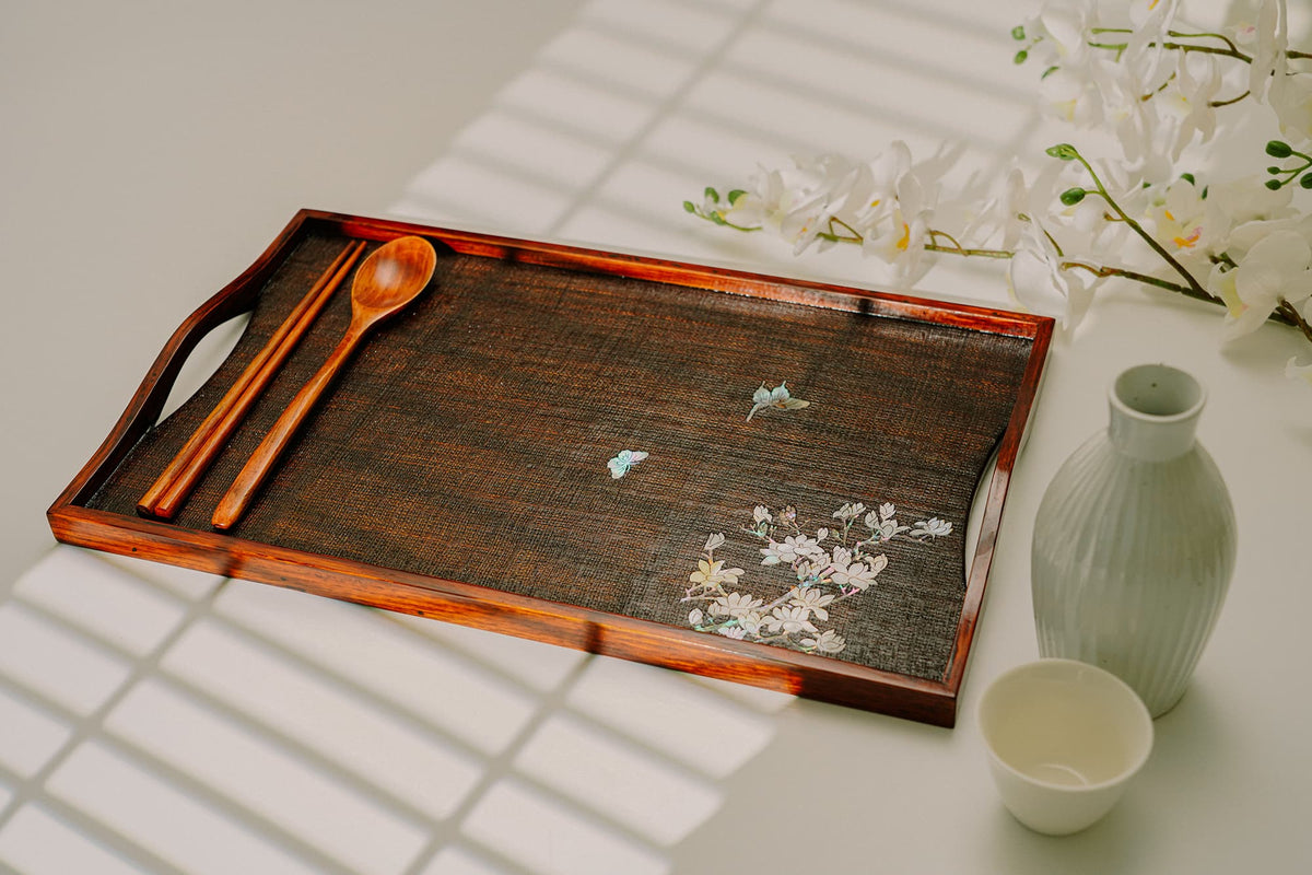 Traditional Korean Hemp Cloth Lacquered Tray with Handle | Mother of ...